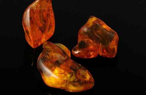 Top 20 Benefits of Amber